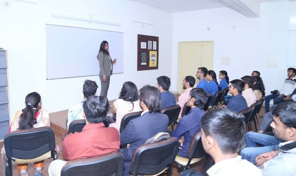 Corporate Social Media Training for Senior Leaders & Sales Teams
